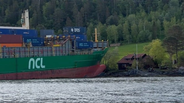 Dostawa kontenera wprost do domu? W Norwegii statek wylądował na ...