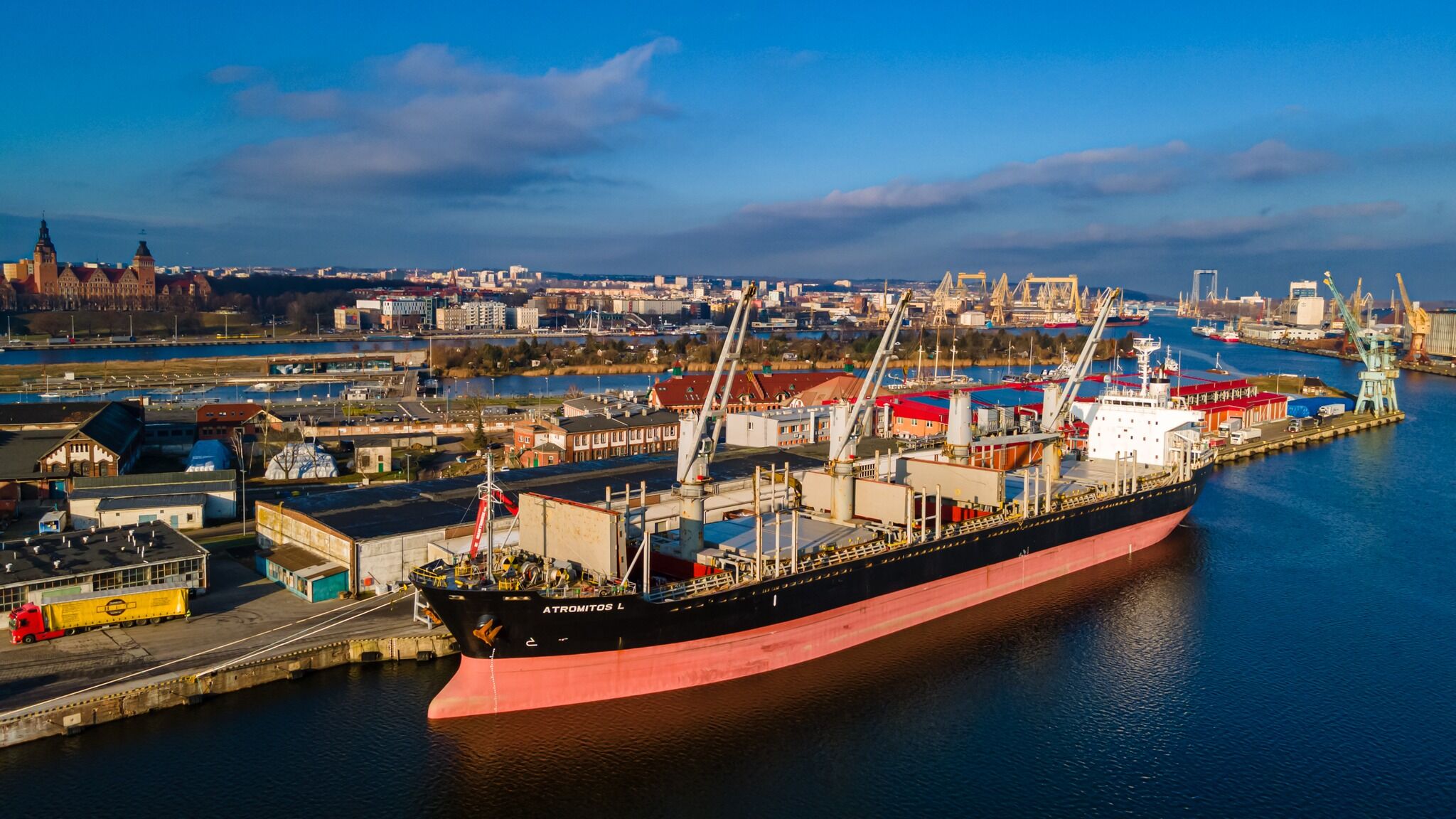Port Szczecin-Świnoujście jednym z dziesięciu europejskich portów z ...