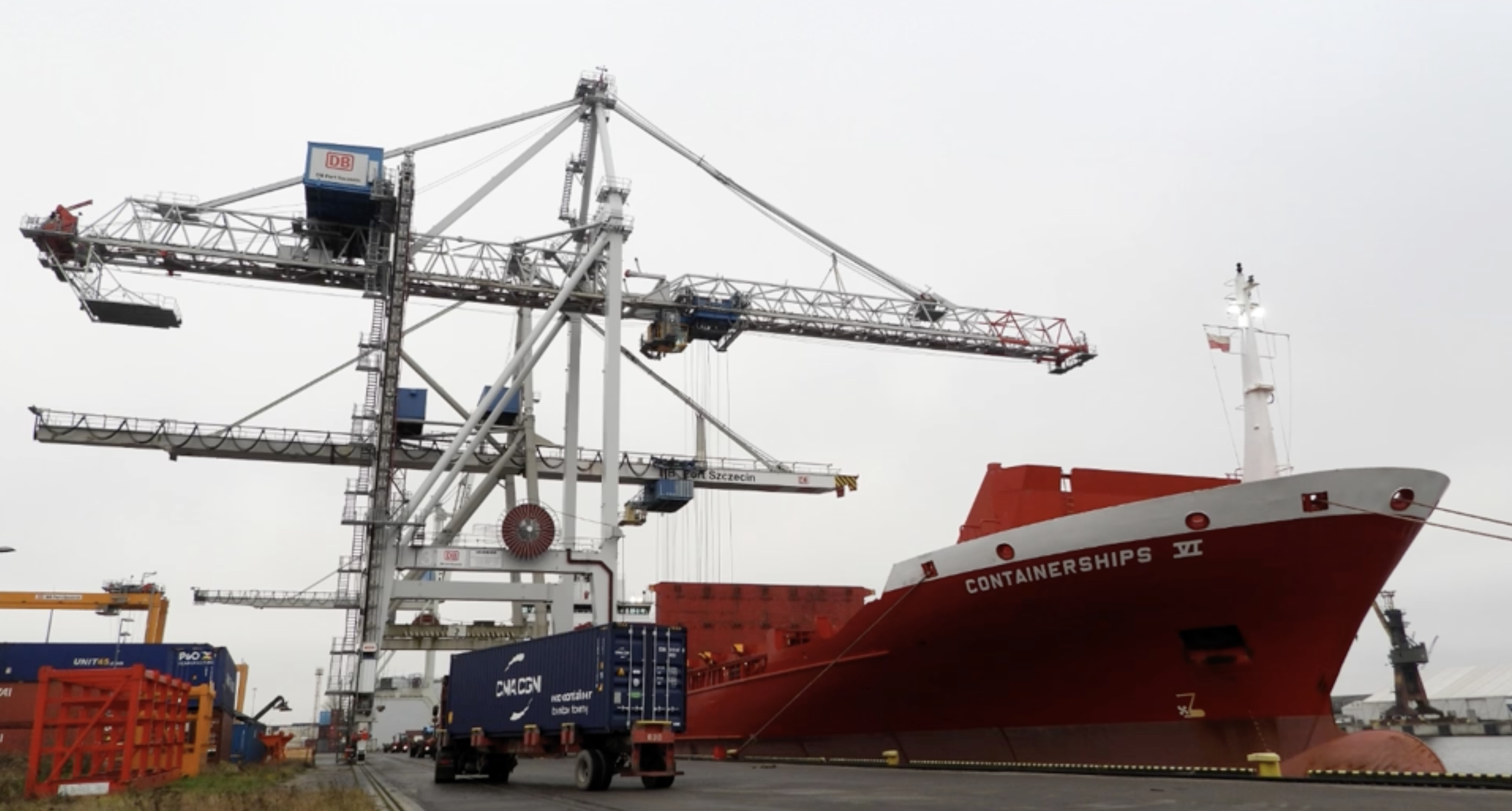 DB Port Szczecin z nowym rekordem. 100 tys. TEU przeładowane w 2025 ...