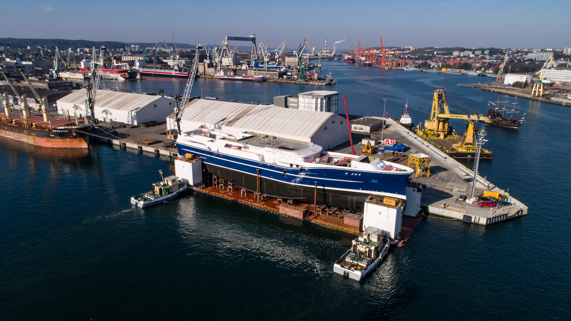 Ponad 90-metrowy statek rybacki zwodowano w stoczni Karstensen Shipyard ...