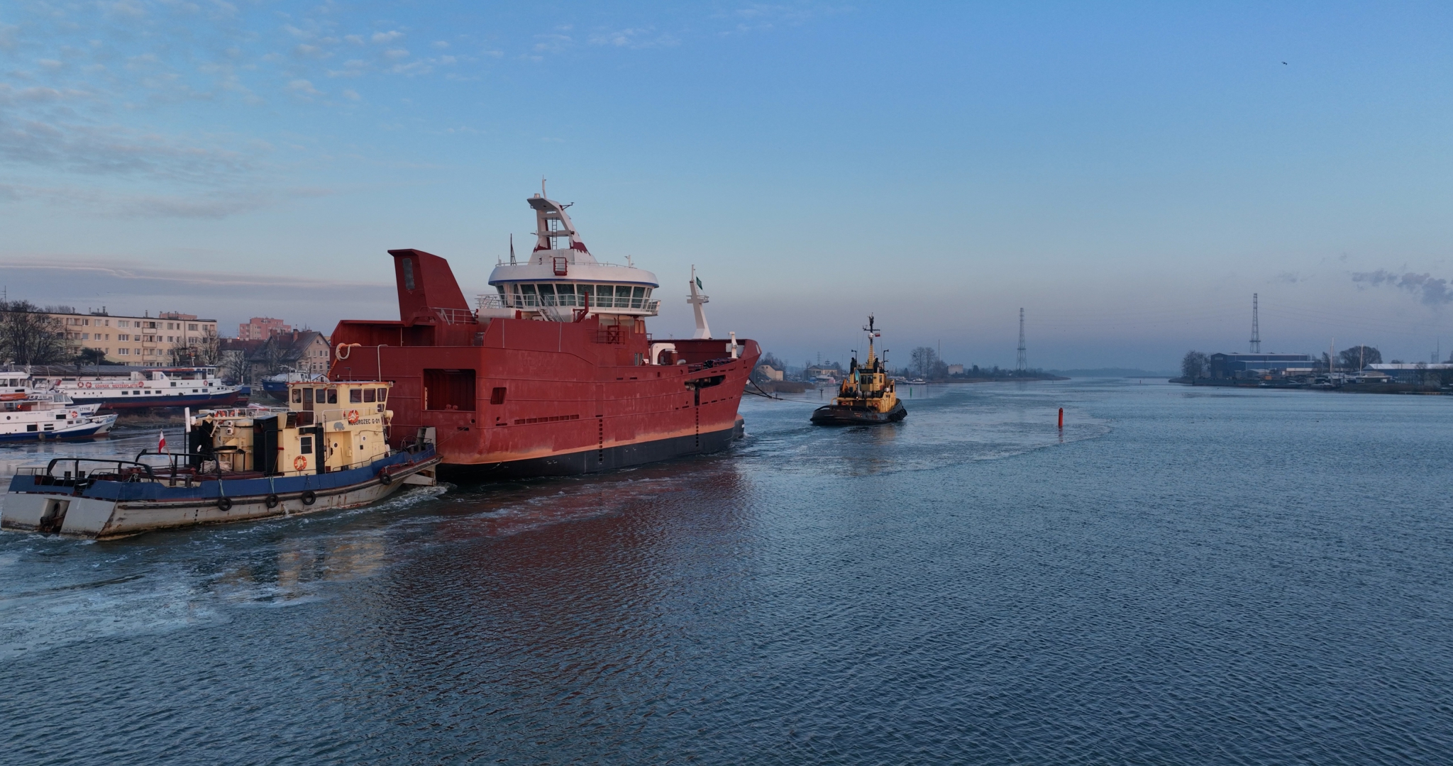 Kadłub statku zbudowanego przez Marine Projects popłynął do Norwegii ...
